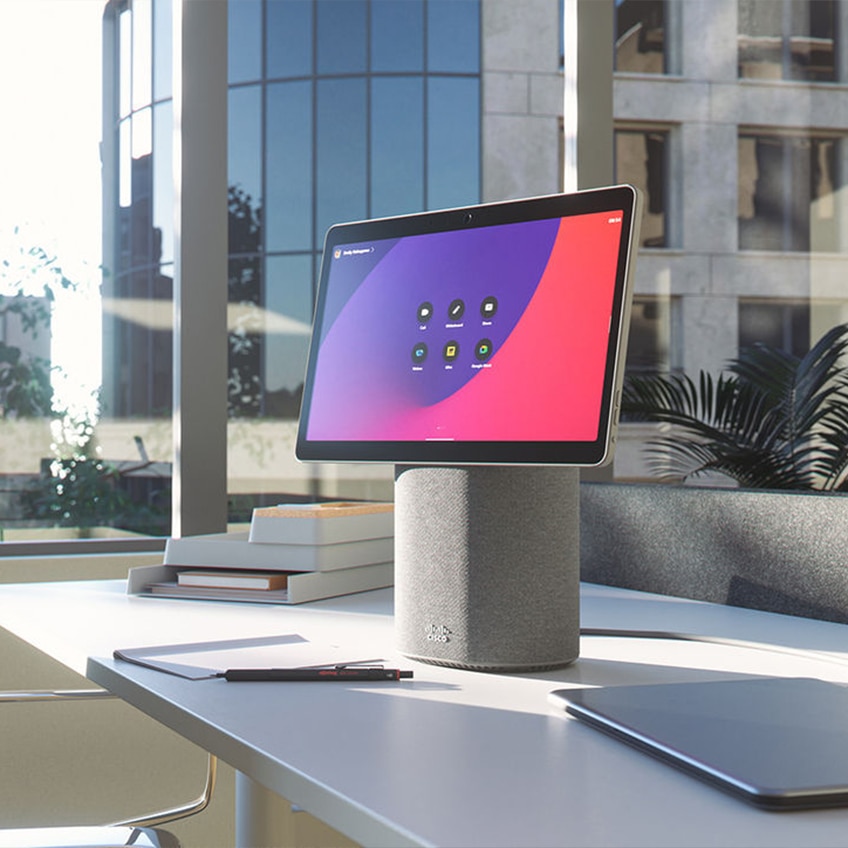 Cisco Desk Mini: 15" Video Collaboration Monitor